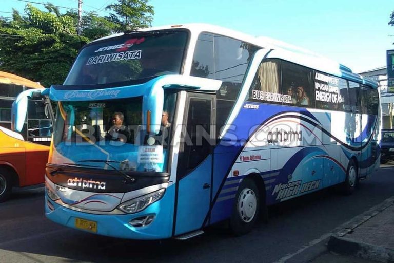 Sewa Bus Pariwisata Adhi Prima Unit Terbaik Harga Kompetitif
